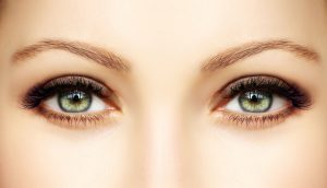 Schminktipps: Auf die Augenform kommt es an